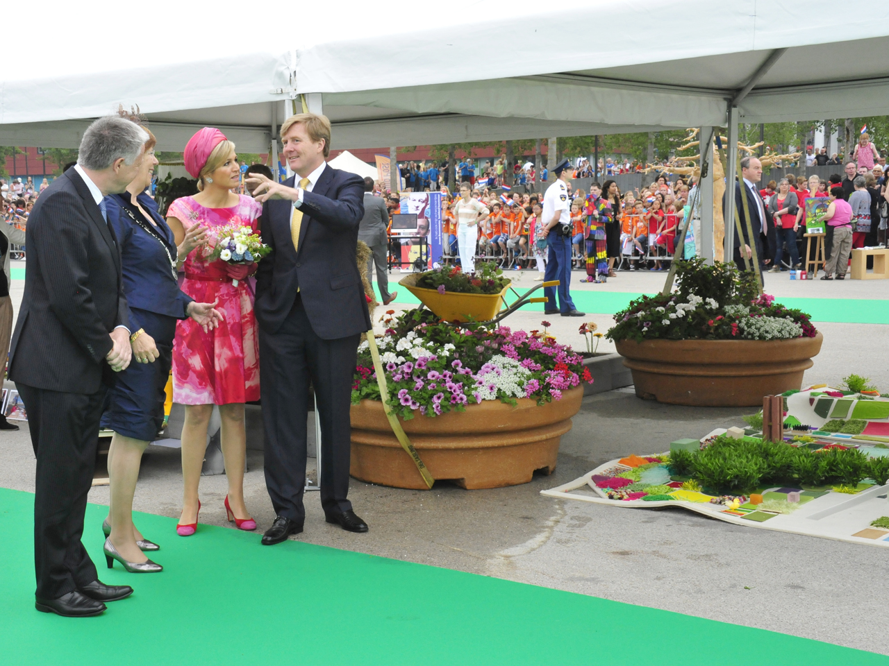 MVRDV - King Willem Alexander and Queen Maxima visit Almere Floriade 2022