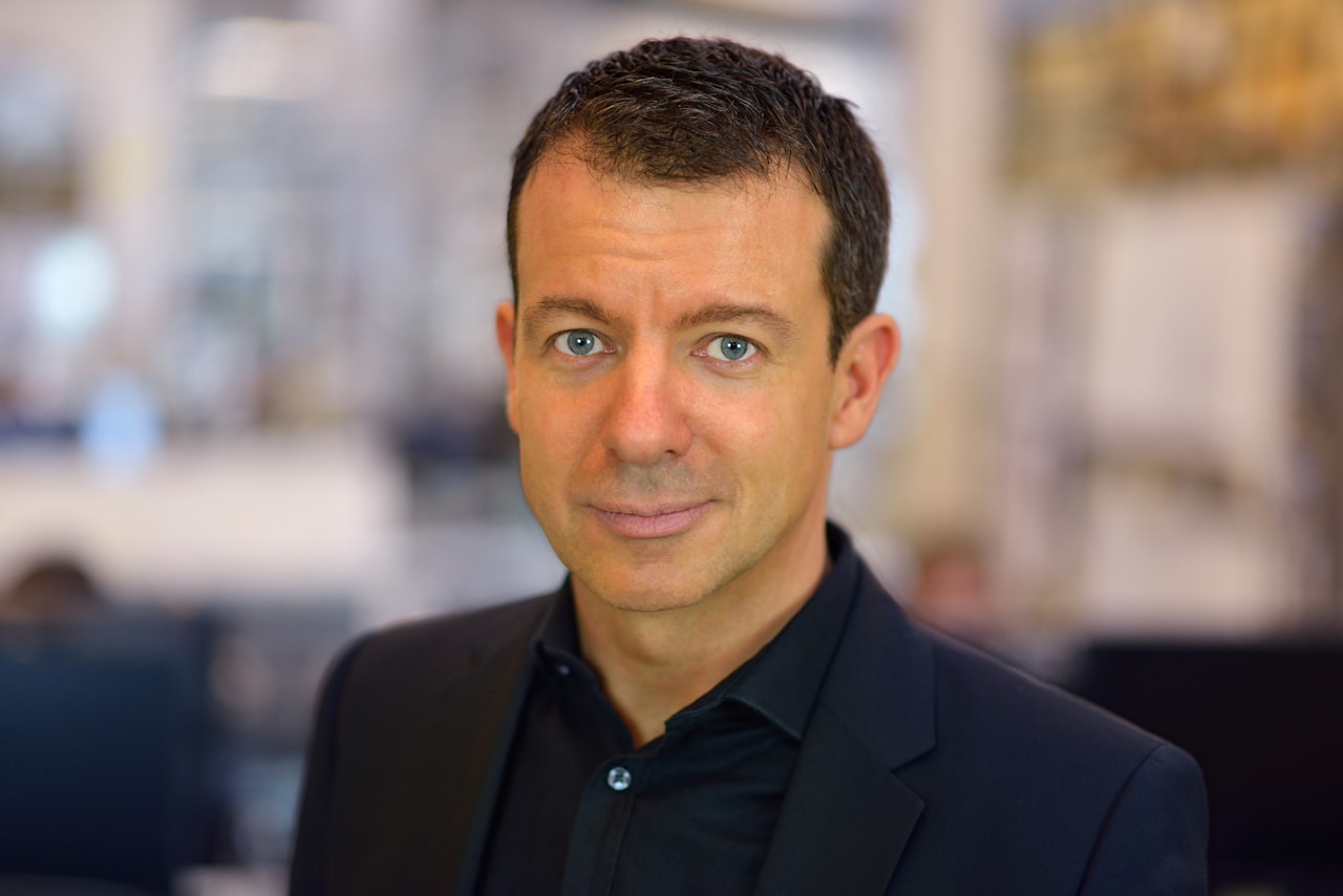 MVRDV - Jan Knikker to lecture on 'Agendas on Urbanism' Bogotá 21st April