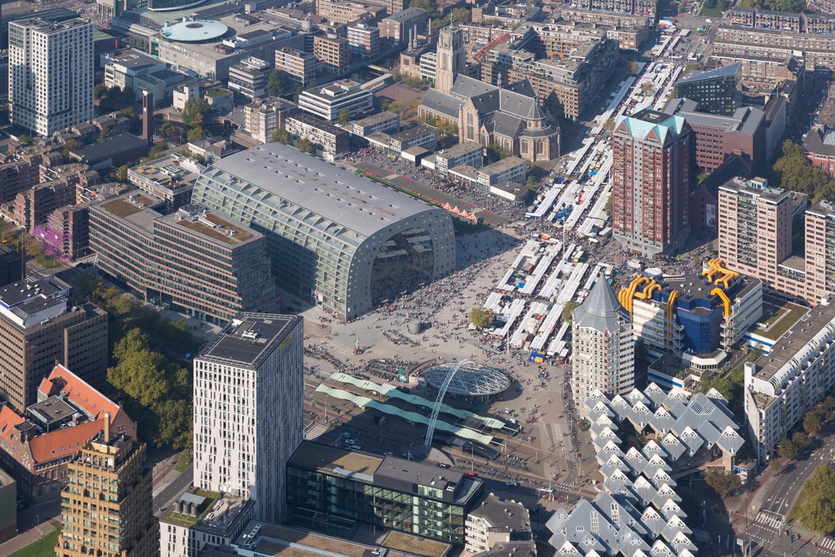 MVRDV - 3 days, 30 projects, 30 experts